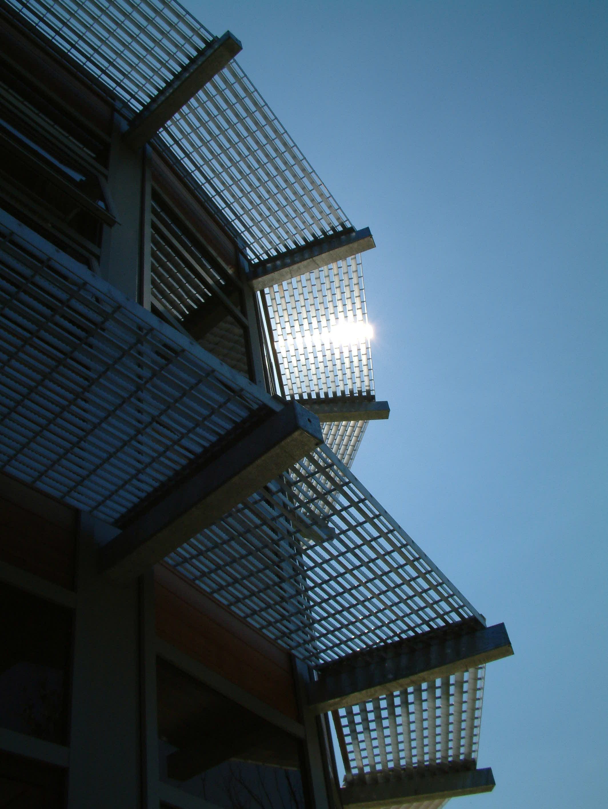 Solar Canopy | Solar Screens | Solar Canopies UK | neaco