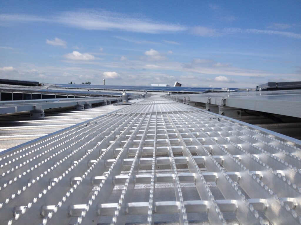 Roof Access and Walkways | Aluminium Roof Walkways UK | neaco