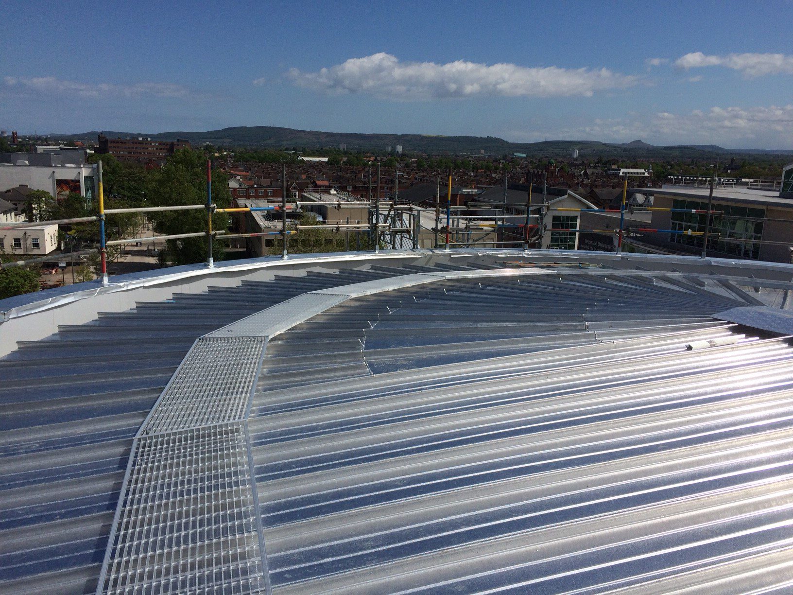 Roof Access and Walkways | Aluminium Roof Walkways UK | neaco